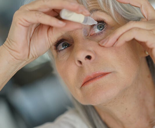 Ontstoken oog: voorkomen en genezen doe je zo | Hans Anders